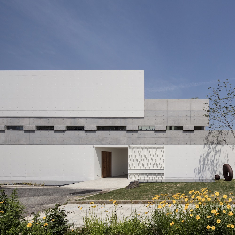 Maniera Architect and Associates Port House - Total Design Reviews